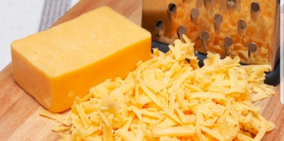 CHEDDAR SMOKED from COW Cheese 5- 6 oz Block | Common Ground Farm